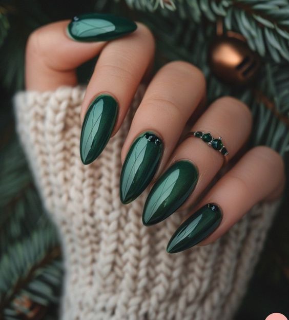 Green christmas nails store